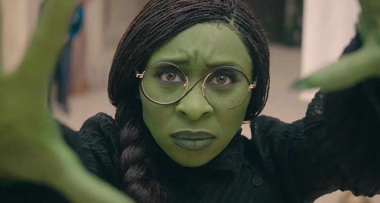 Ariana Grande breaks silence on Cynthia Erivo’s controversial criticism ...