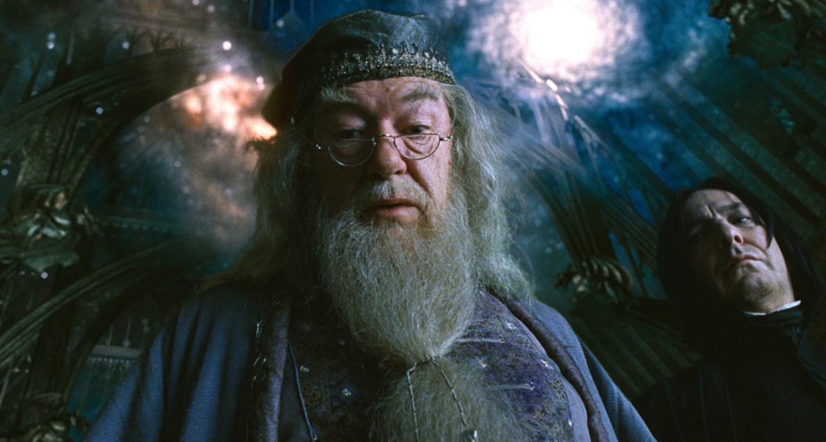 Harry Potter extra says famous franchise star 'spat all over' her face ...