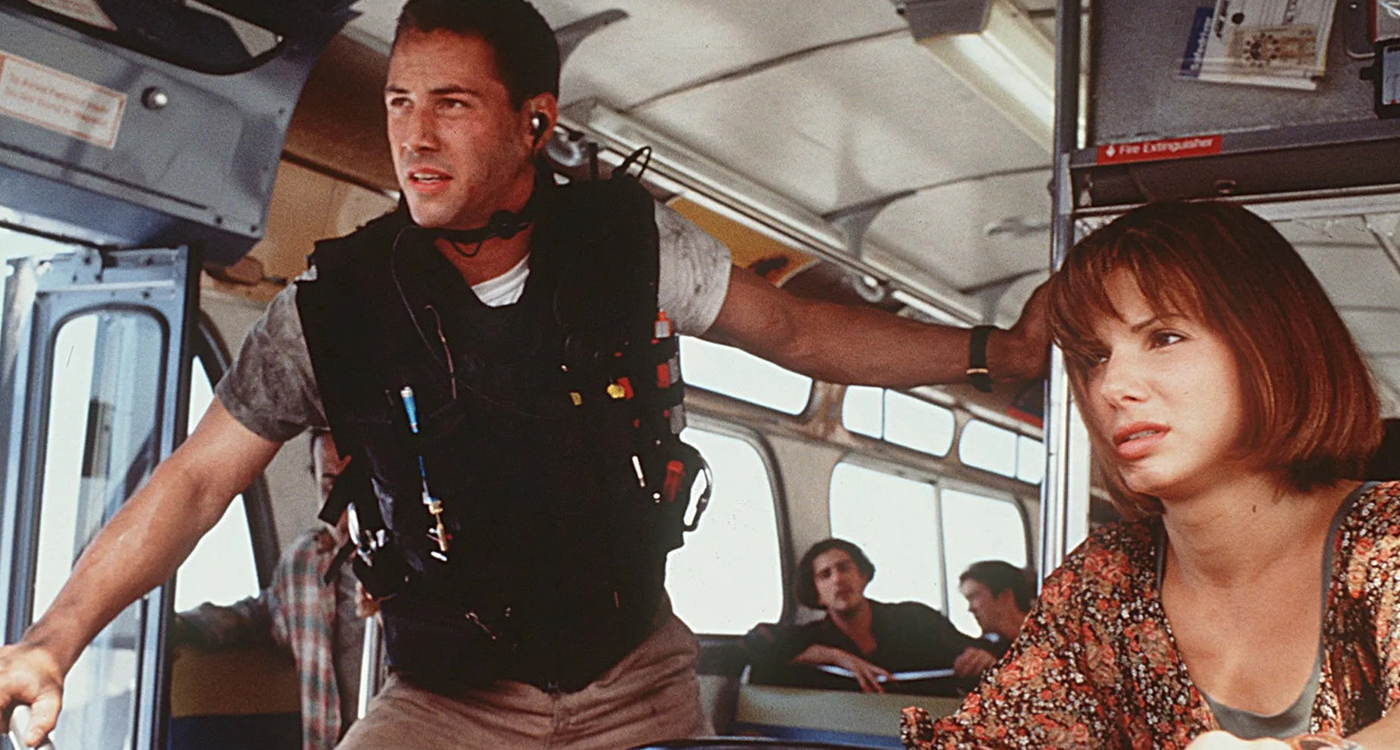 Keanu Reeves recalls Speed bus hitting real cars while 'people were ...