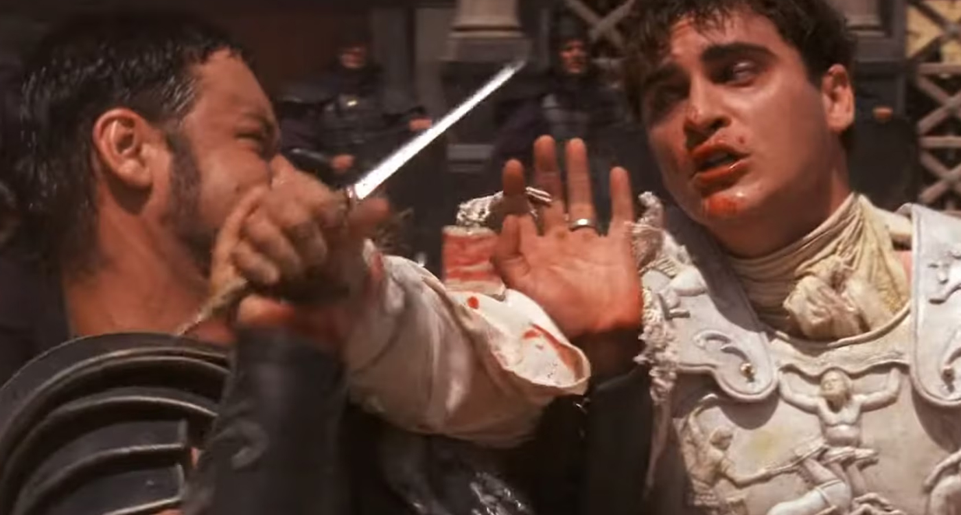 Russell Crowe calls out Joaquin Phoenix over 'terribly unprofessional ...