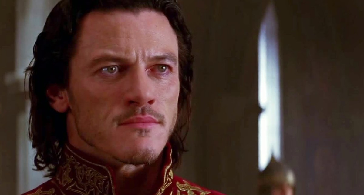 Top 12 best live action vampire actors of all time according to ...
